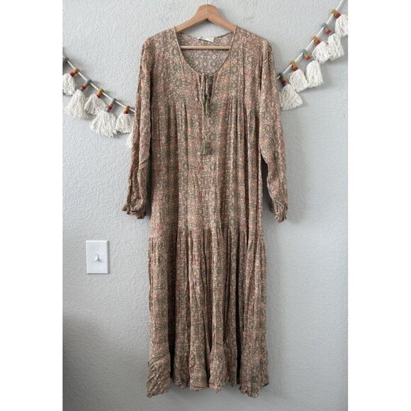 Carly Jean Los Angeles | Dresses | Carly Jean Los Angeles Paisley ...